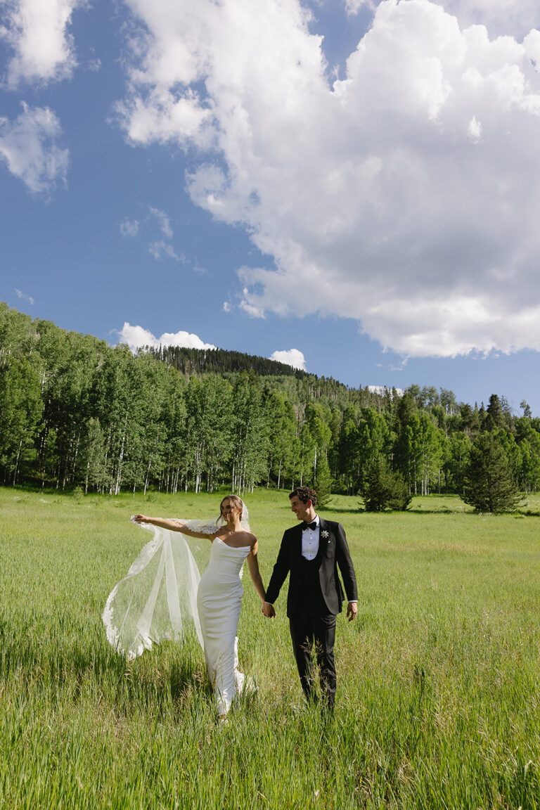 The Art of Photojournalistic Wedding Photography - emilieleazier.com