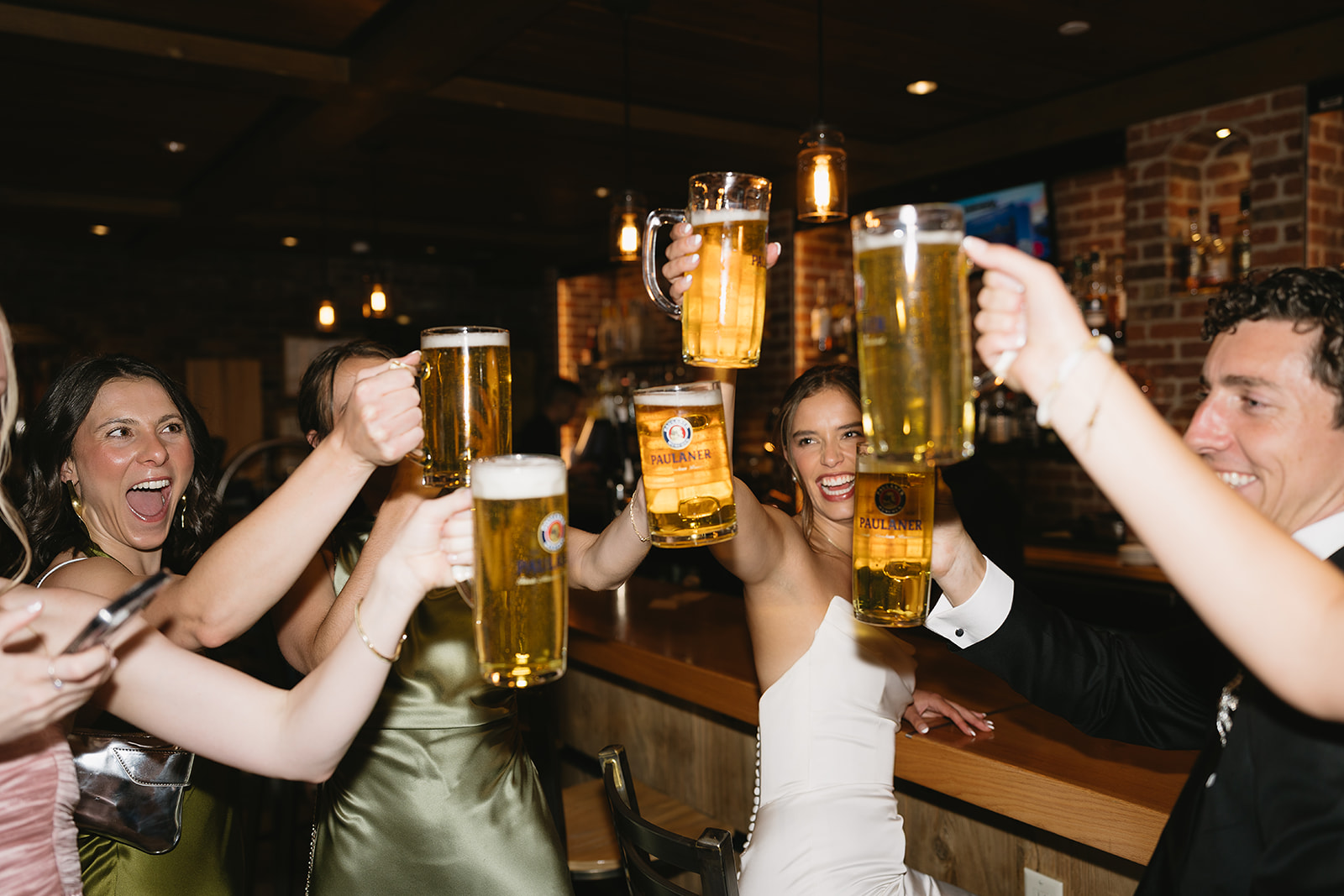The Art of Photojournalistic Wedding Photography - emilieleazier.com